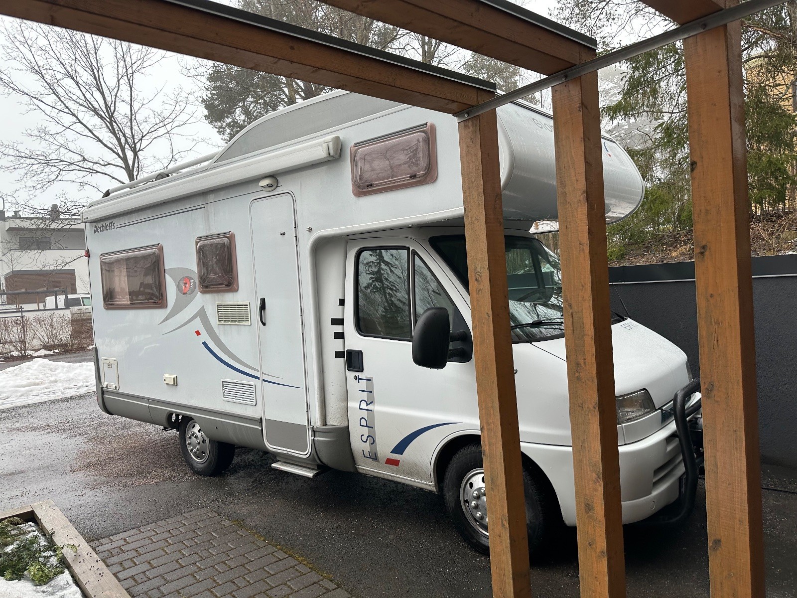 Wohnmobil in Helsinki mit 5 Schlafplätzen ab 166 CHF / Nacht mieten – MyCamper