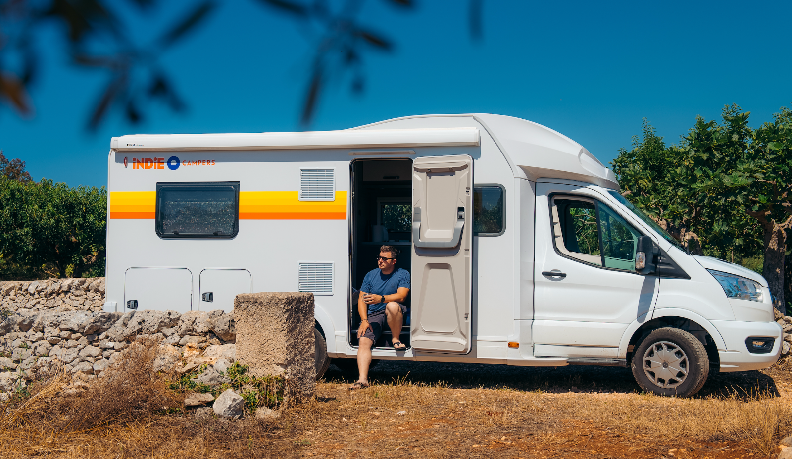 Rent motorhome in Oslo with 5 sleeping spots – MyCamper