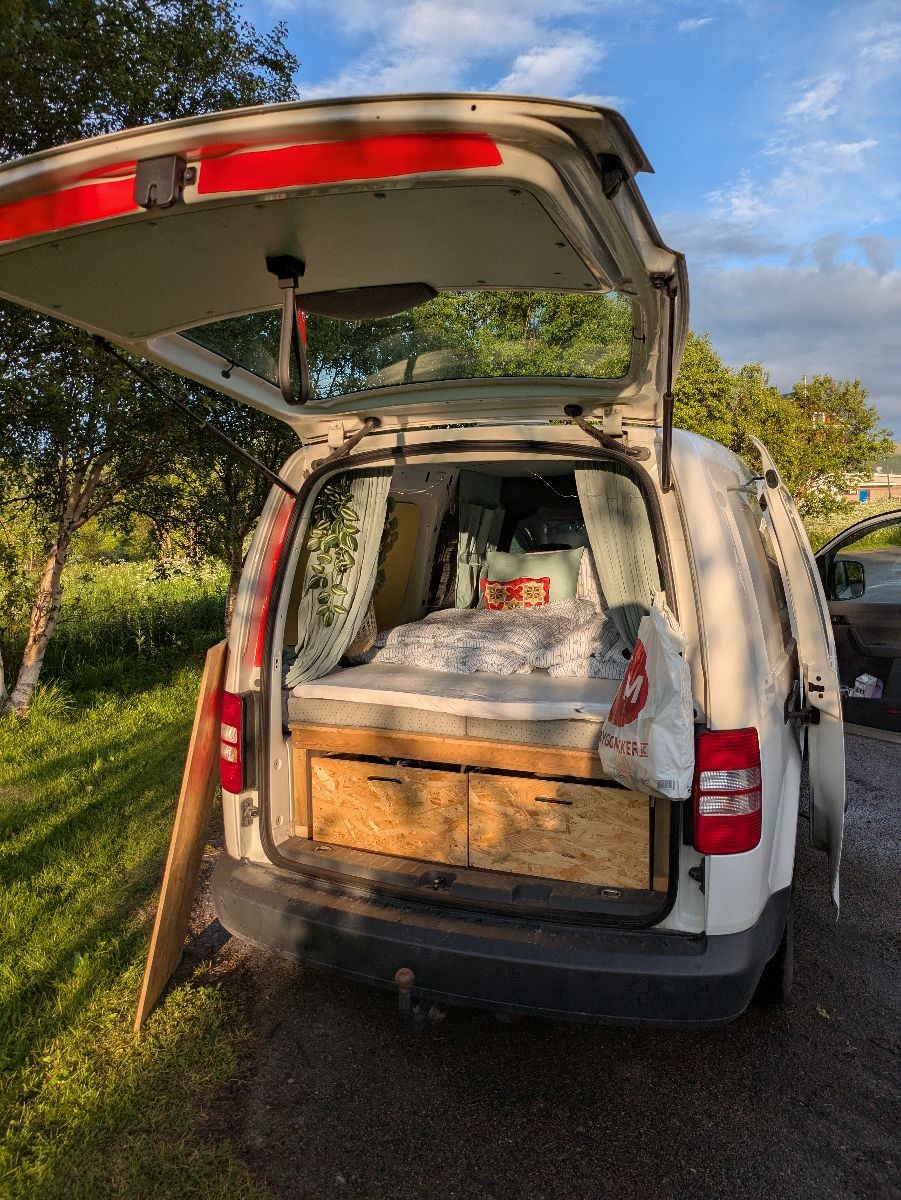 Rent motorhome in Oslo with 2 sleeping spots – MyCamper