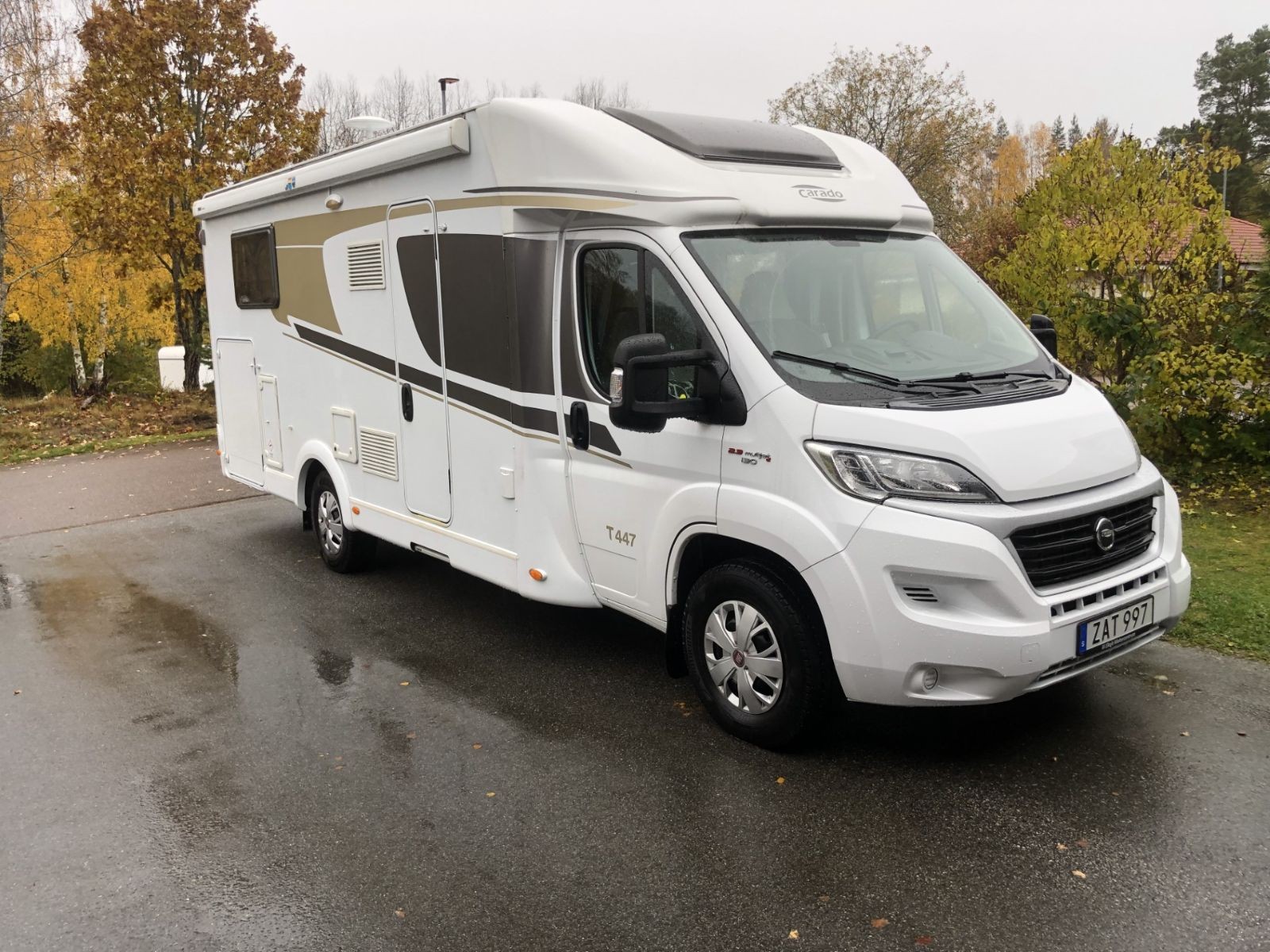 Wohnmobil in Ydre mit 3 Schlafplätzen ab CHF 143 / Nacht mieten – MyCamper